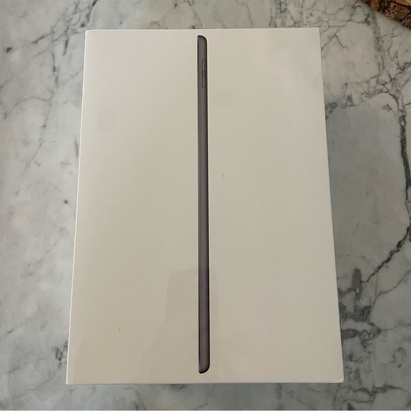 Apple | Tablets & Accessories | New In Box Ipad 7th Generation 32gb ...
